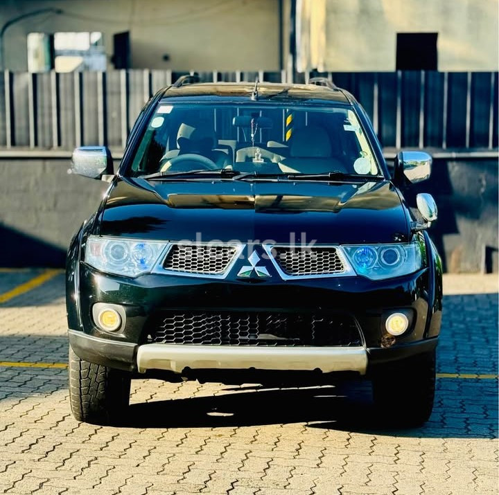 SL CARS (PVT) LTD | Mitsubishi Montero